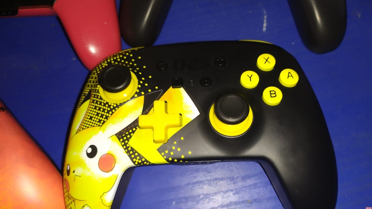 Unboxing/Análisis Mandos PowerA para Switch Pikachu y Apex legends